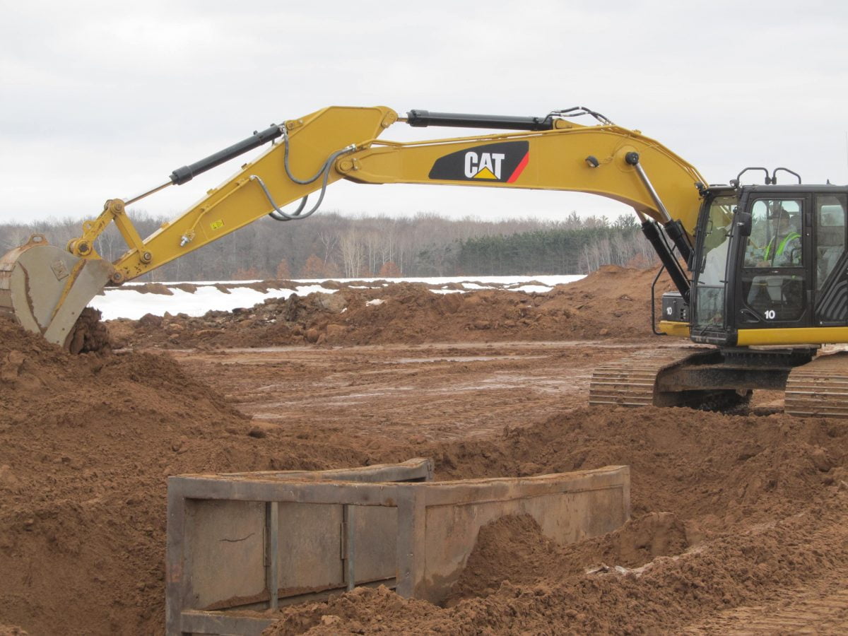Backhoe Trench Box Training – Local 49 Training Center
